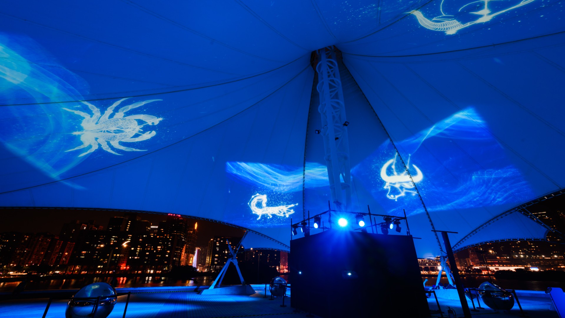 Light Up Macau 2025 - International Light Art Festival